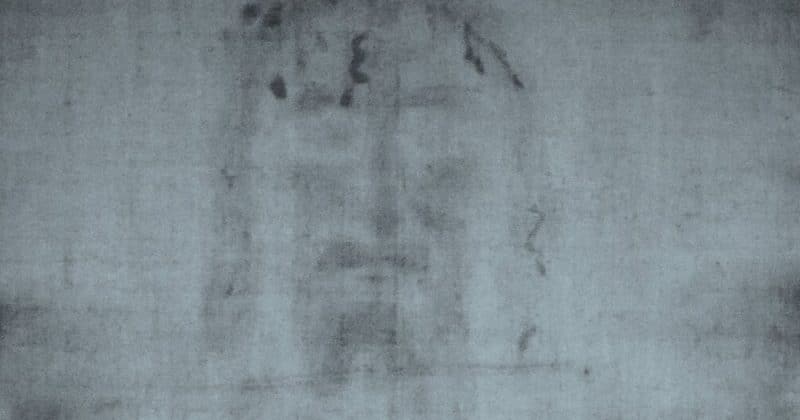 Rosto 'real' de Jesus Cristo é revelado por IA com base no Santo Sudário